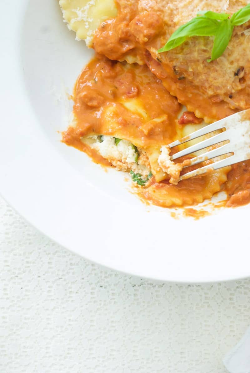 Ricotta Basil Ravioli with Tomato Cream Sauce - Oh So Delicioso
