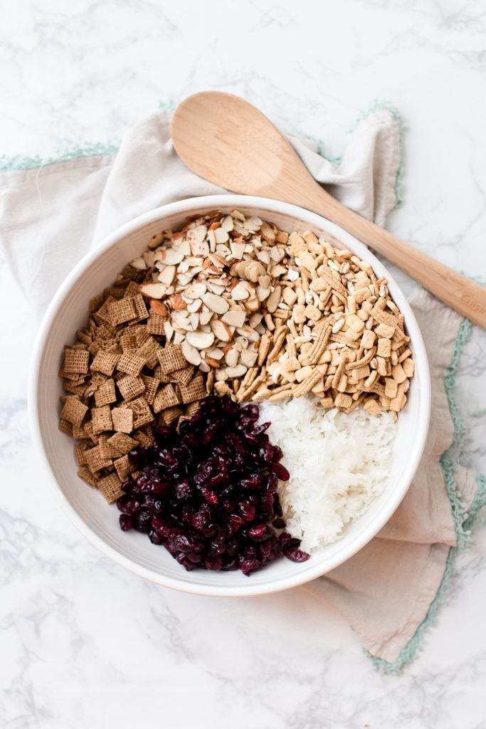 Chewy Trail Mix - Oh So Delicioso