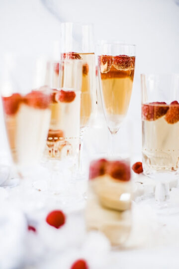 Mock Champagne (Non-Alcoholic Champagne) - Oh So Delicioso