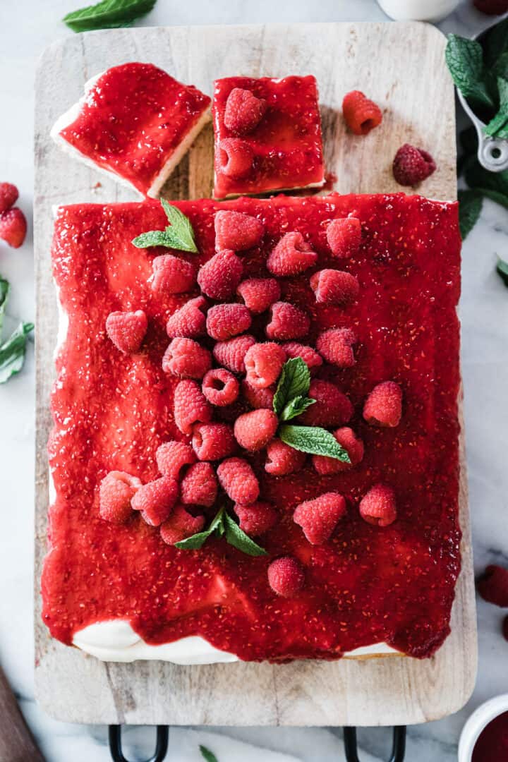 Raspberry Vanilla Sheet Cake - Oh So Delicioso