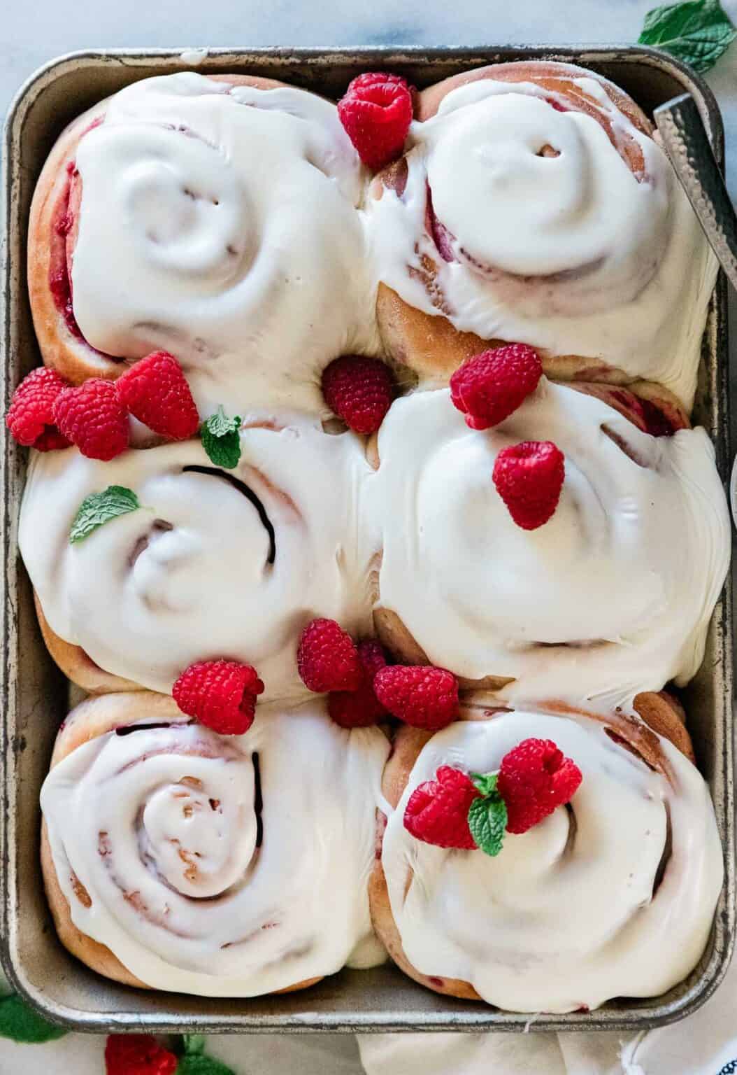 Raspberry Rolls - Oh So Delicioso